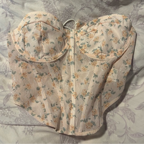 The Copper Closet | Tops | Large The Copper Closet Floral Bustier ...